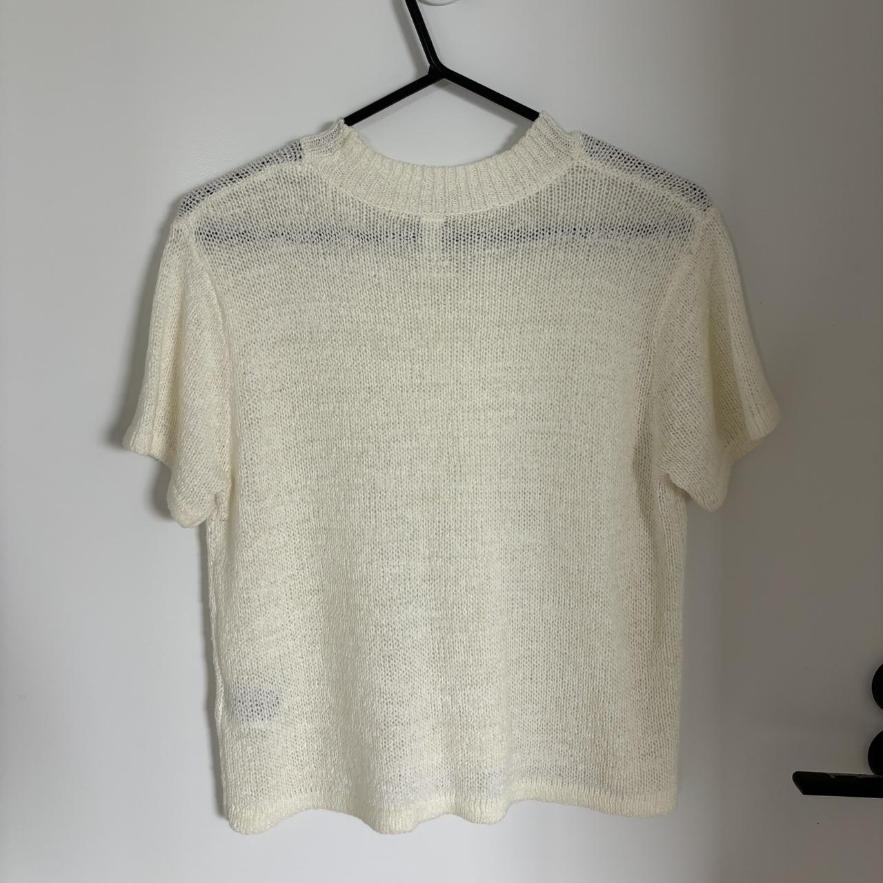 Cream knit top Cotton on body size xs but it’s baggy... - Depop