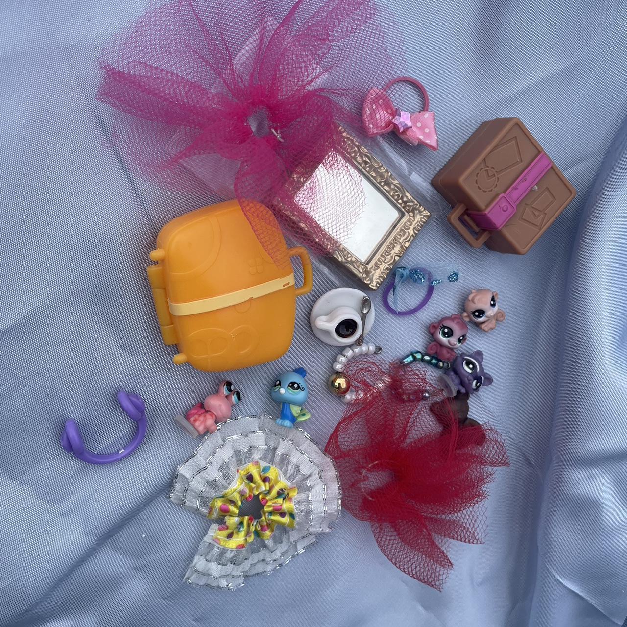 Littlest Pet Shop Accessories Bundle! Everything in... - Depop