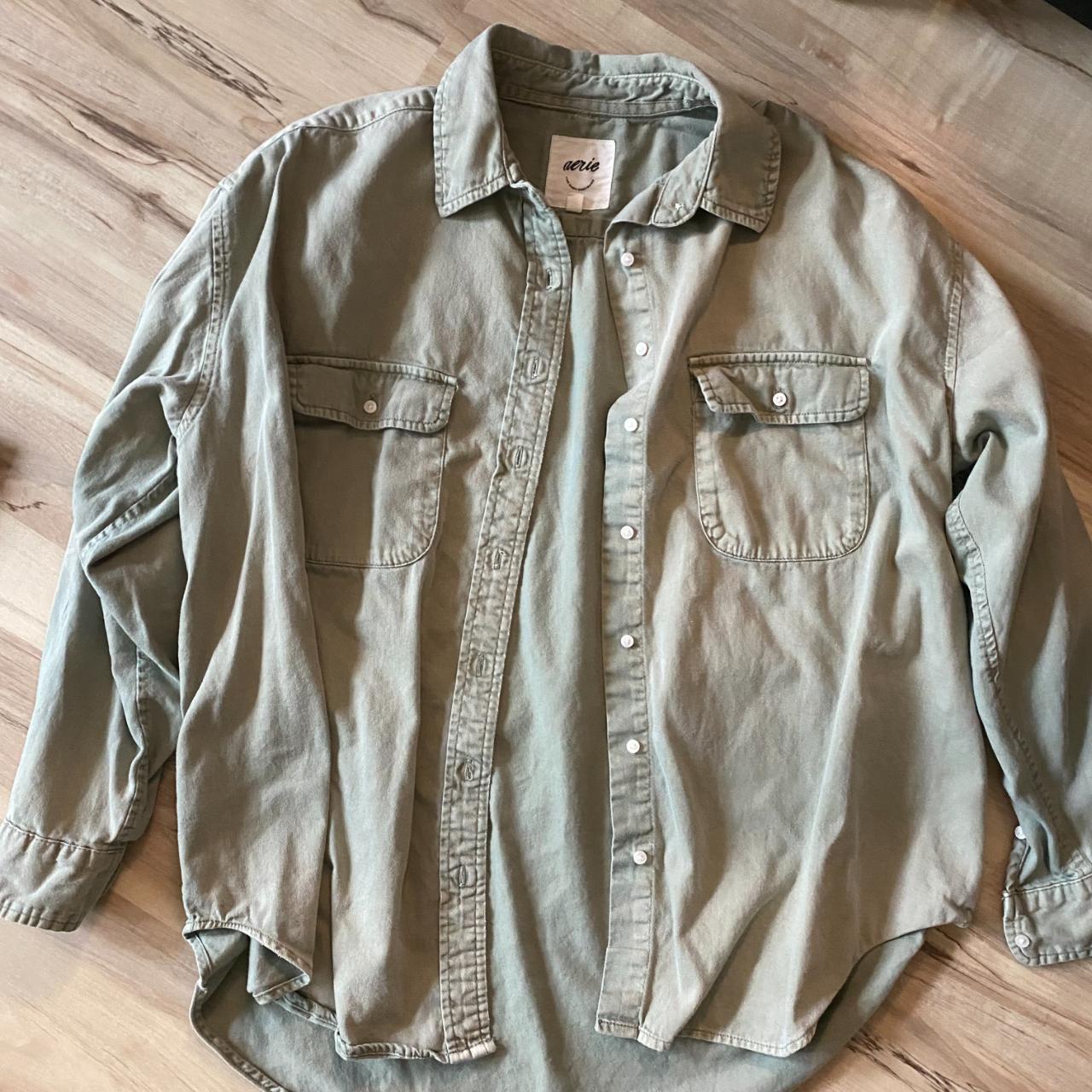 adorable green button-up shirt from aerie! sized xs... - Depop
