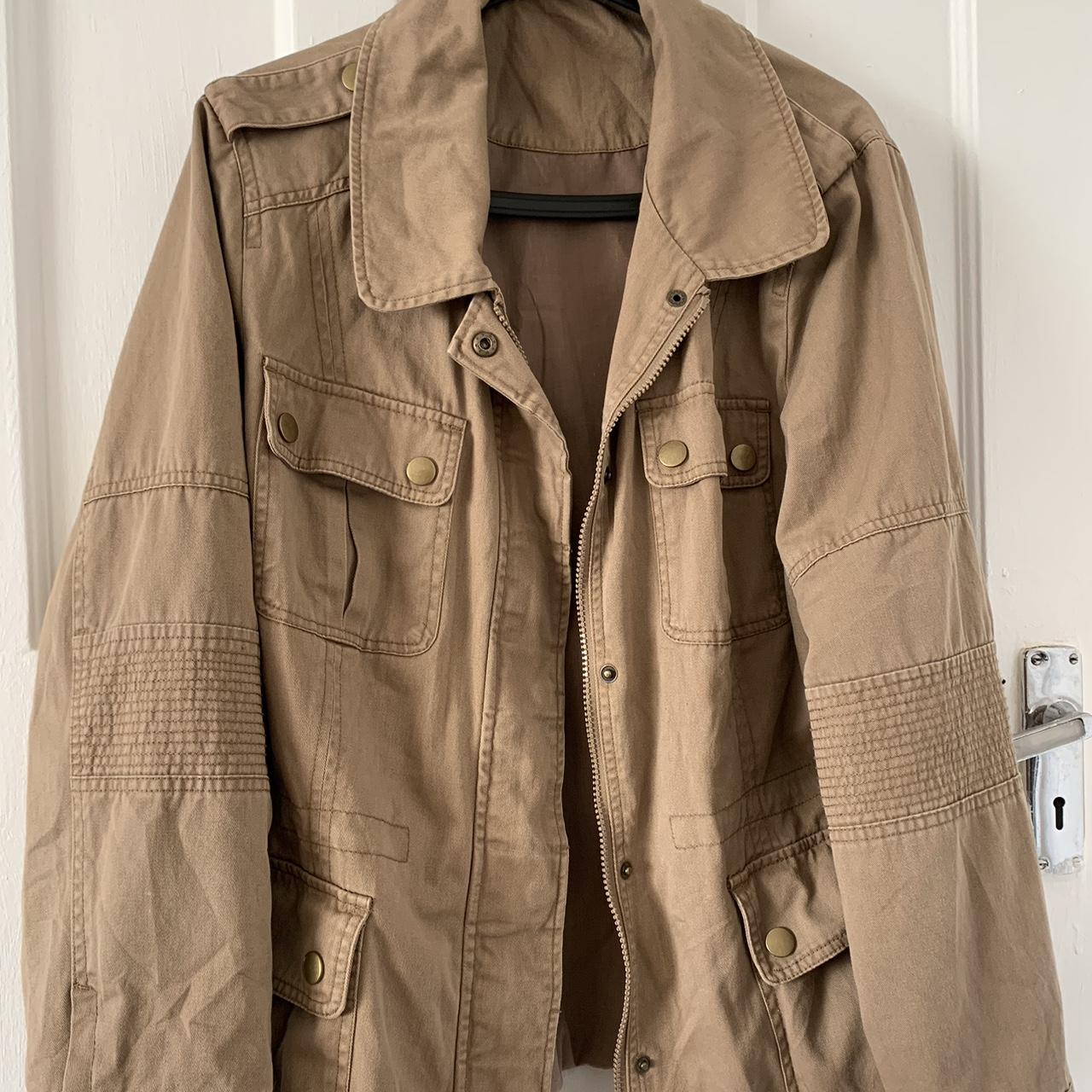 jacket perfect for fall SIZE: 14 FREE... - Depop