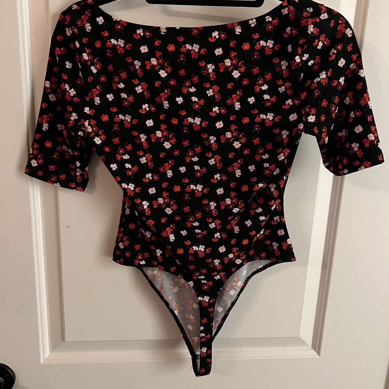 Leith Flower Bodysuit with Quarter... - Depop