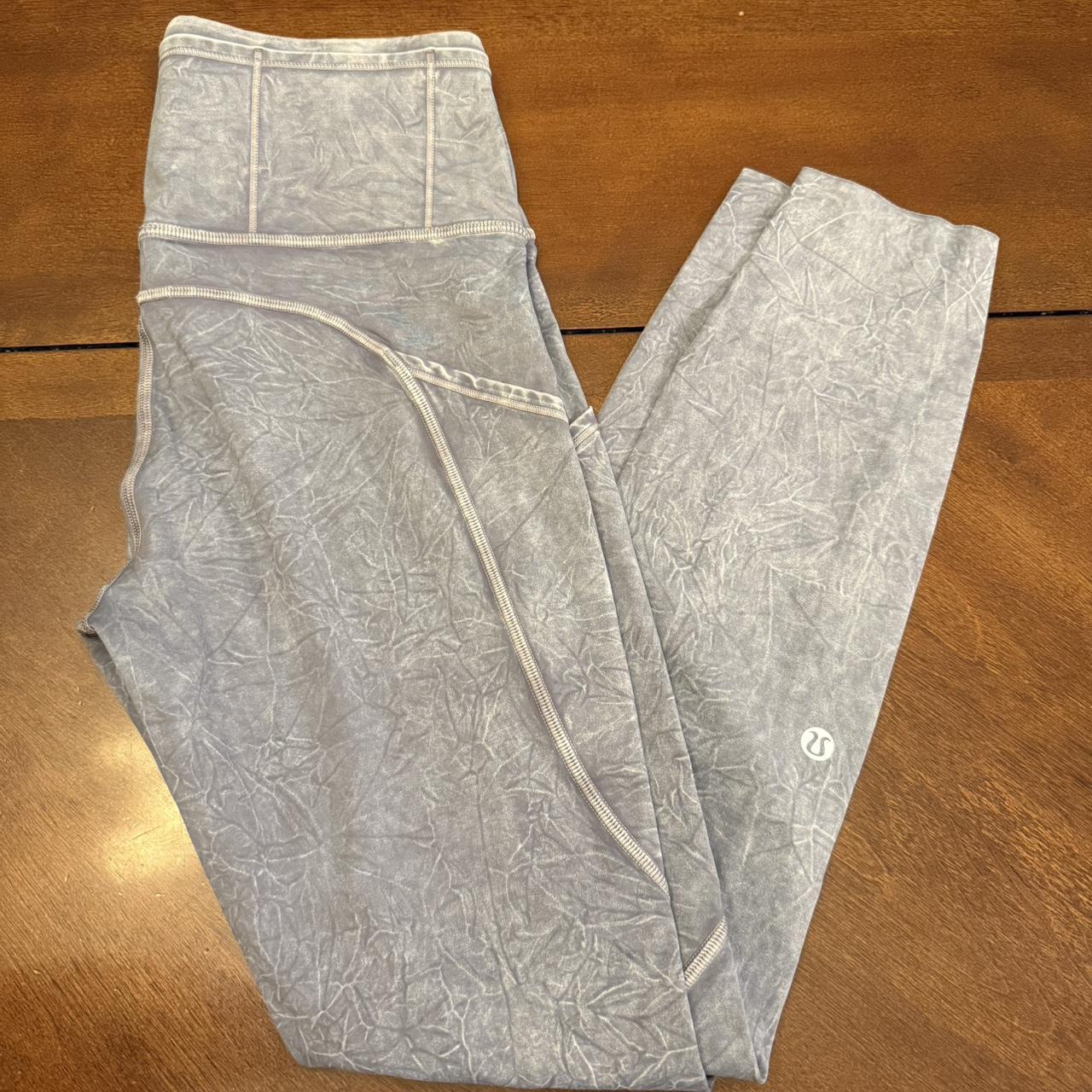 Lululemon light blue pattern leggings - size 6 only... - Depop