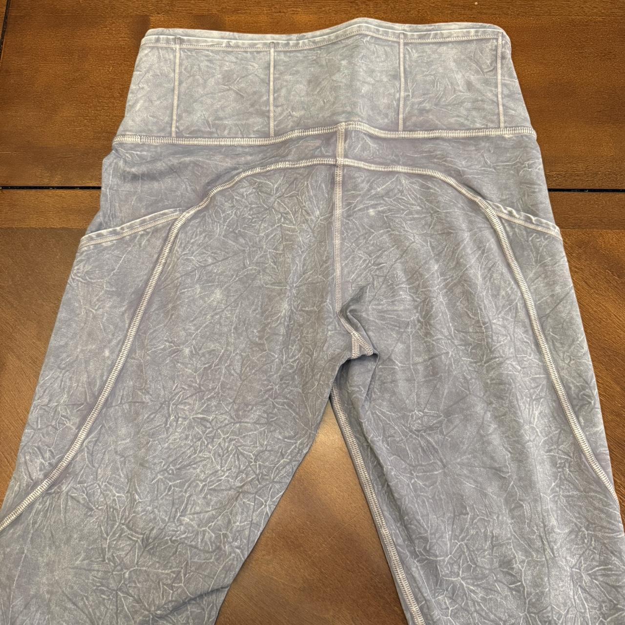 Lululemon light blue pattern leggings - size 6 only... - Depop