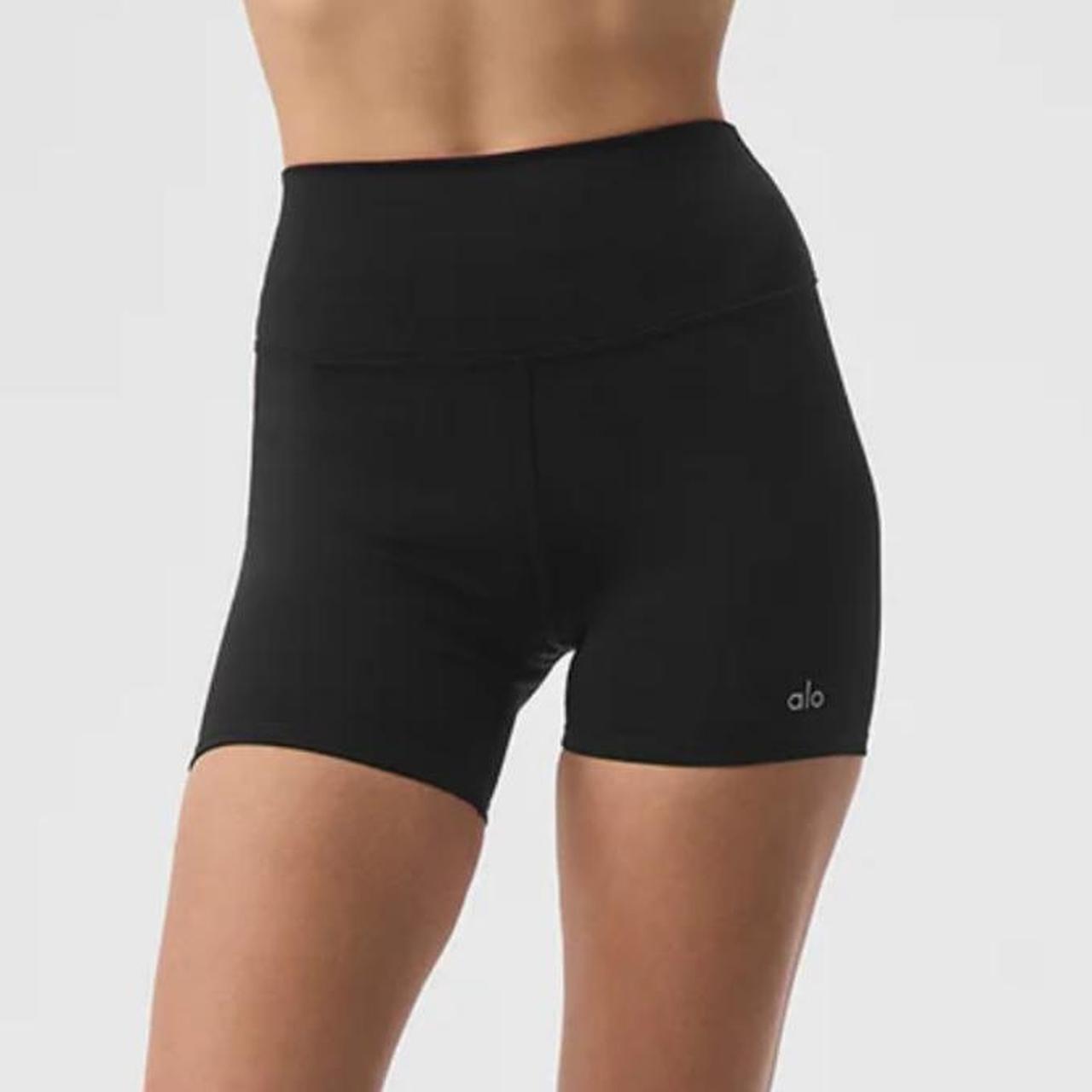 ALO SIZE XS Black shorts #alo #aloyoga - Depop