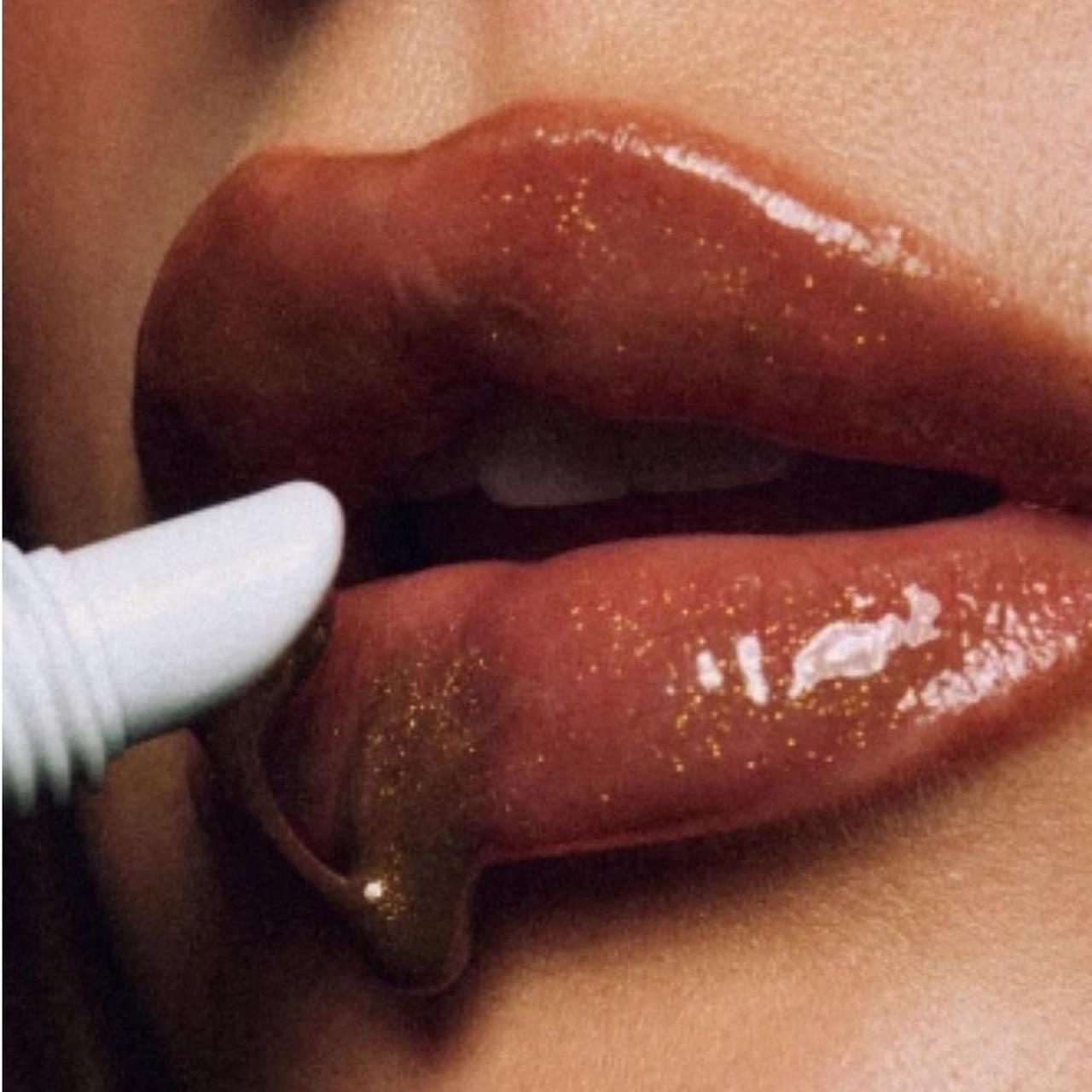 4 rhode cinnamon roll lip tints + Rhode puffer... - Depop