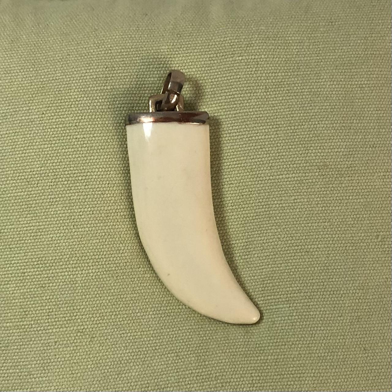 Vintage retro boho all metal chunky enamel talon... - Depop