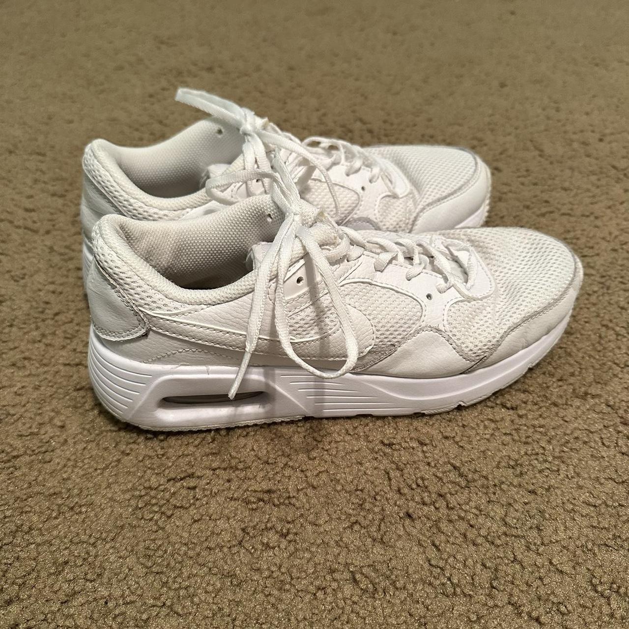 Nike Women's White Trainers | Depop