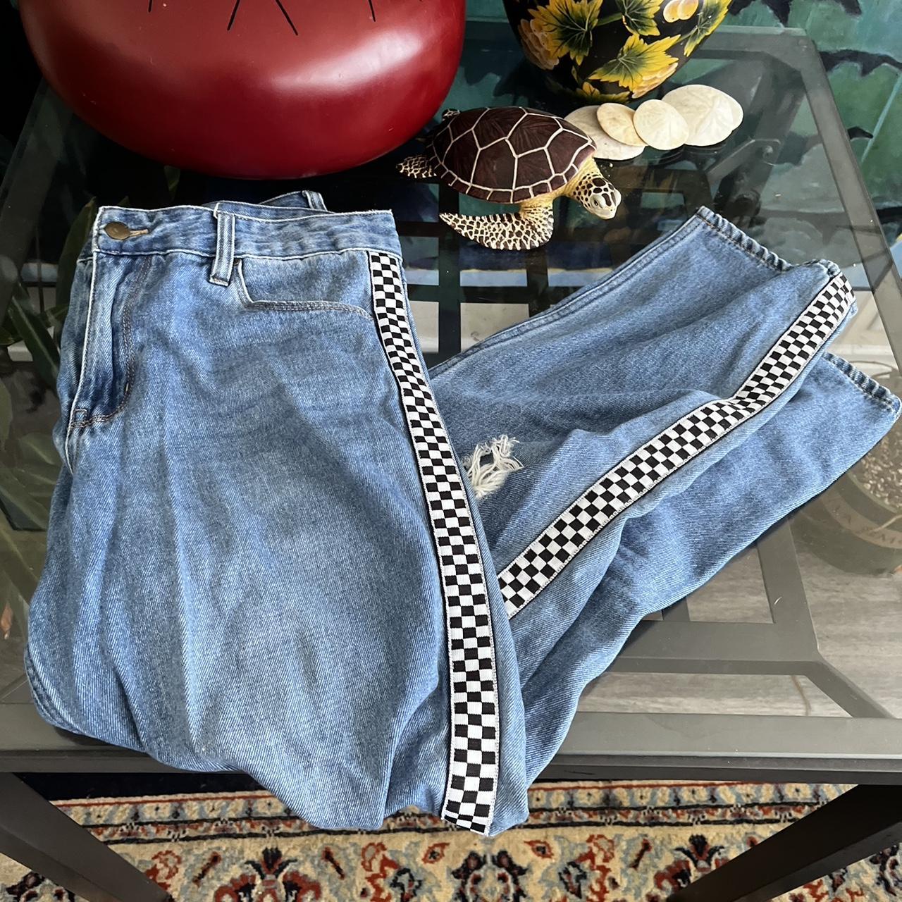 Empyre mom jeans 👖 - Depop
