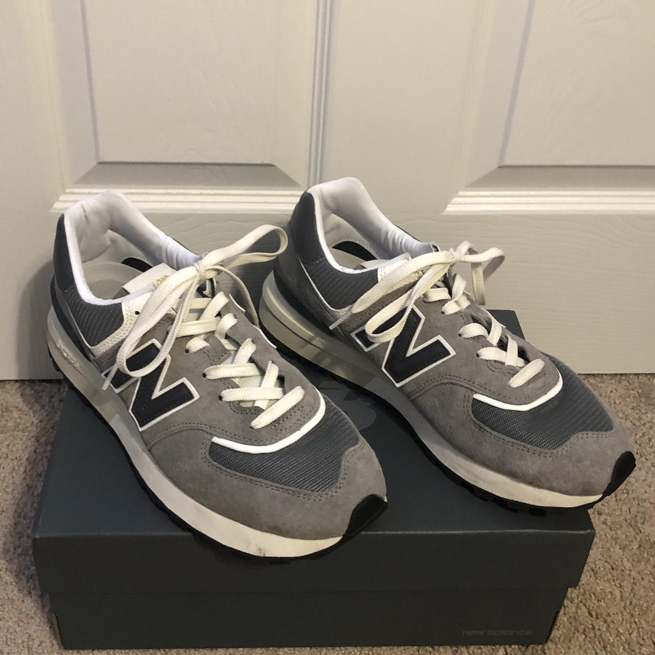 New Balance Men's Grey Trainers | Depop