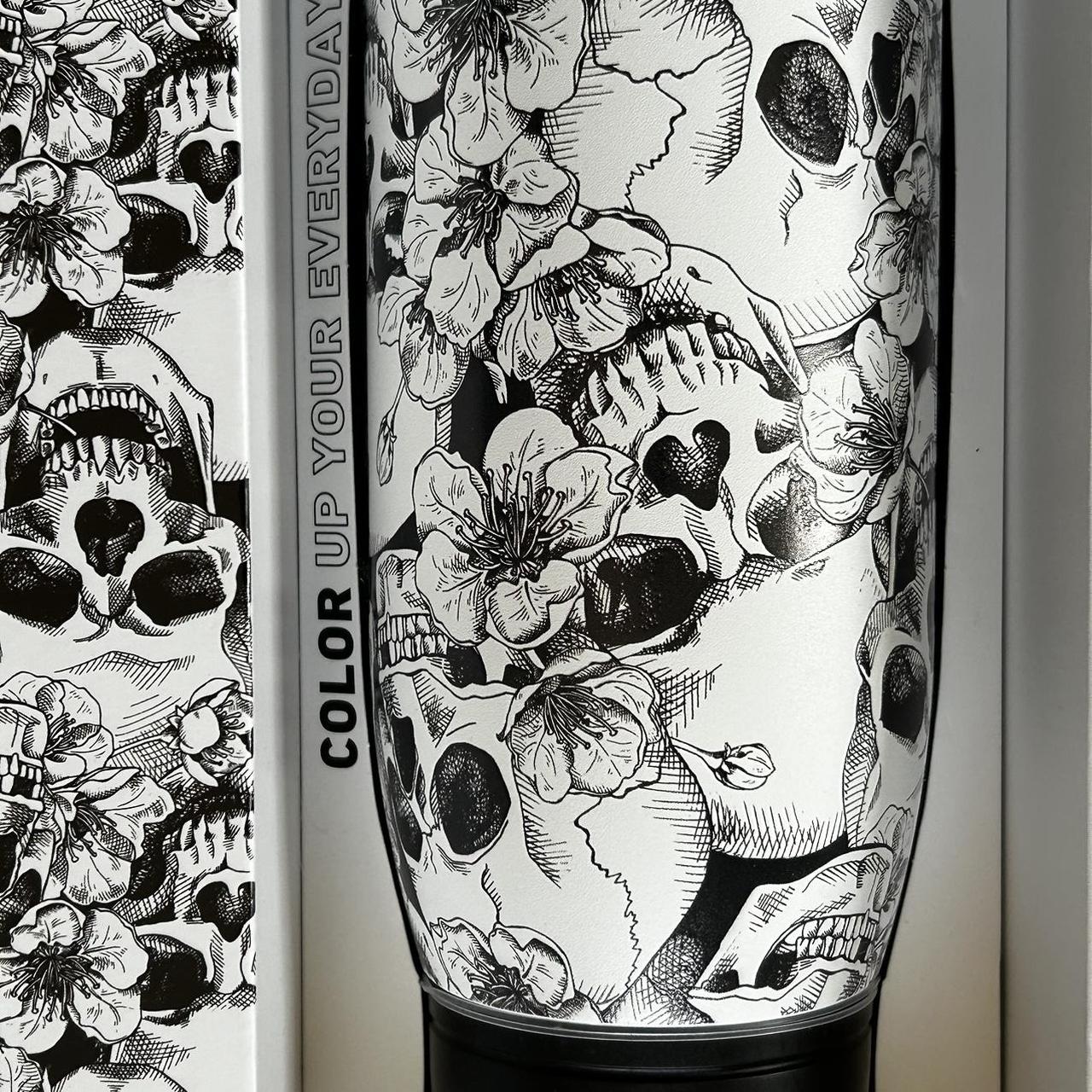 32OZ EMO GRUNGE WATER BOTTLE HYDROPEAK SKULL BLACK... - Depop