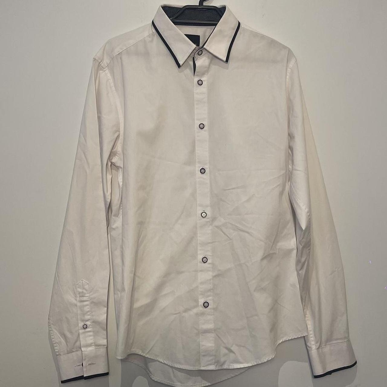 YD MENS XS WHITE LONG SLEEVE SHIRT NAVY TRIM - Depop