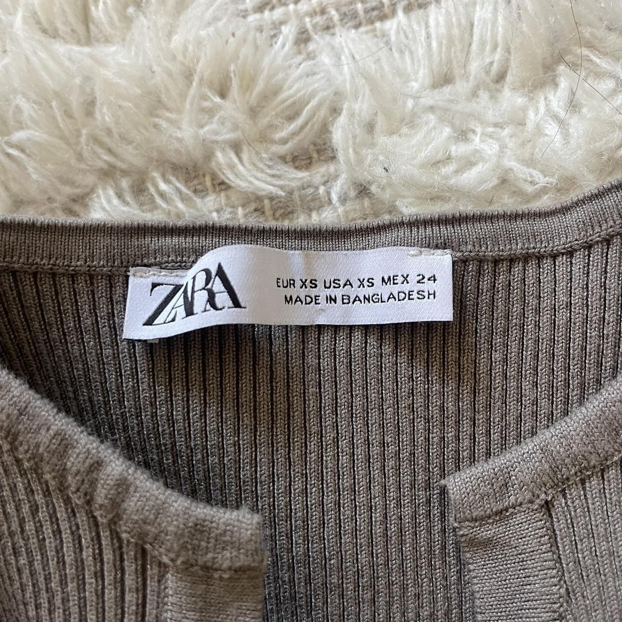 Zara Ribbed top Button up such good quality REPOP - Depop