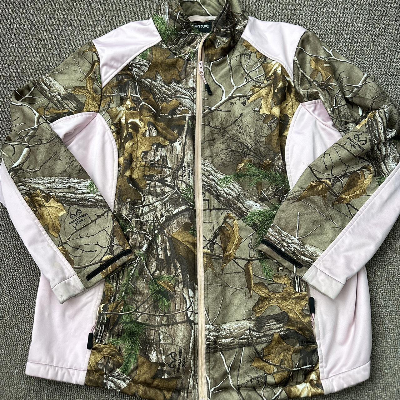 Donner Mountain Realtree Pink Camo Jacket... - Depop