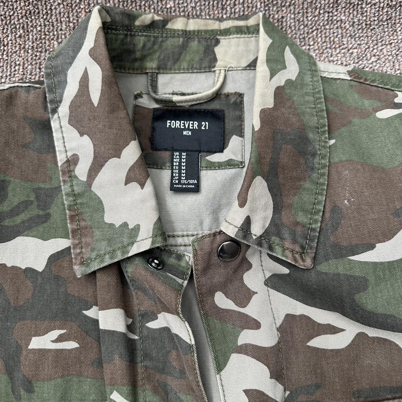 Forever 21 Men’s Camo Vest any questions at all do... - Depop