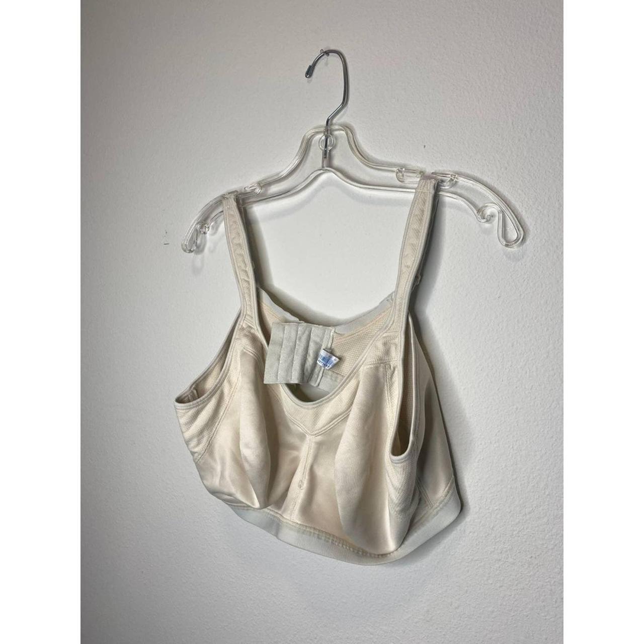 Playtex Women's Cream Bra | Depop