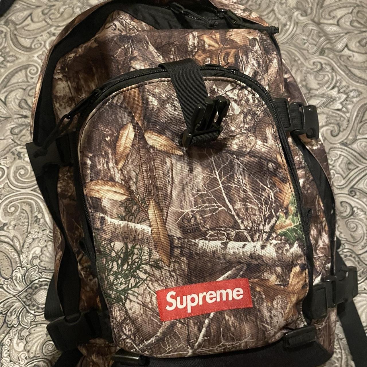 Supreme camo back pack, in great condition! - Depop