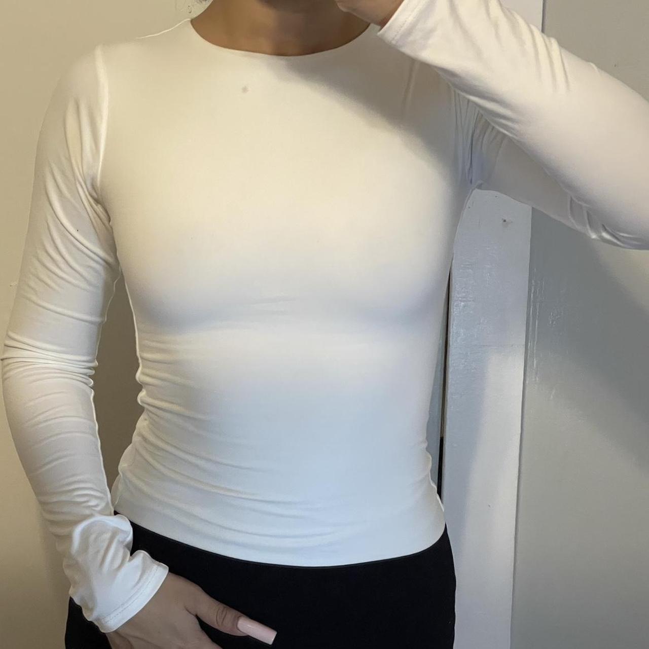 Basic Long Sleeved Form Fitting Top Details ⋆.ೃ࿔*:･... - Depop