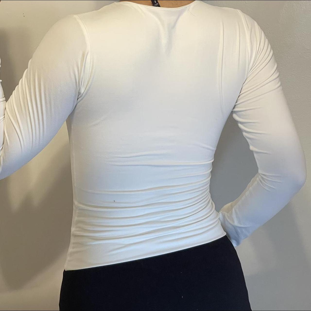 Basic Long Sleeved Form Fitting Top Details ⋆.ೃ࿔*:･... - Depop