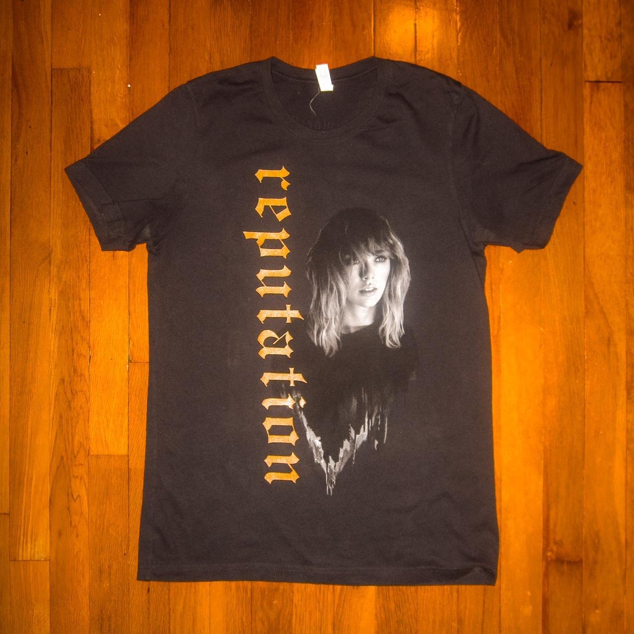 Taylor Swift Reputation Stadium Tour Tee Worn A Few... | Depop