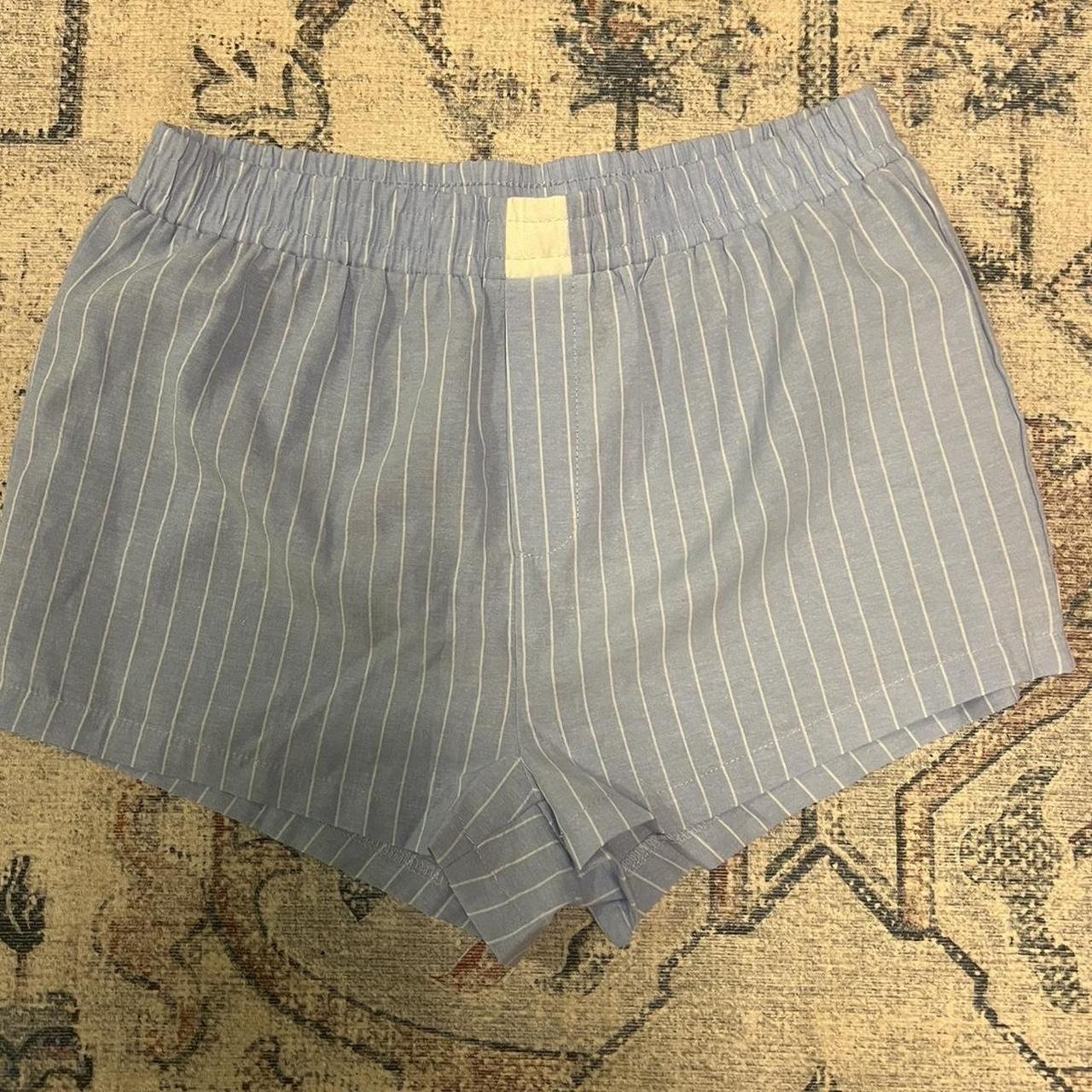 Edikted Boxer Shorts NEVER WORN Size small!! - Depop
