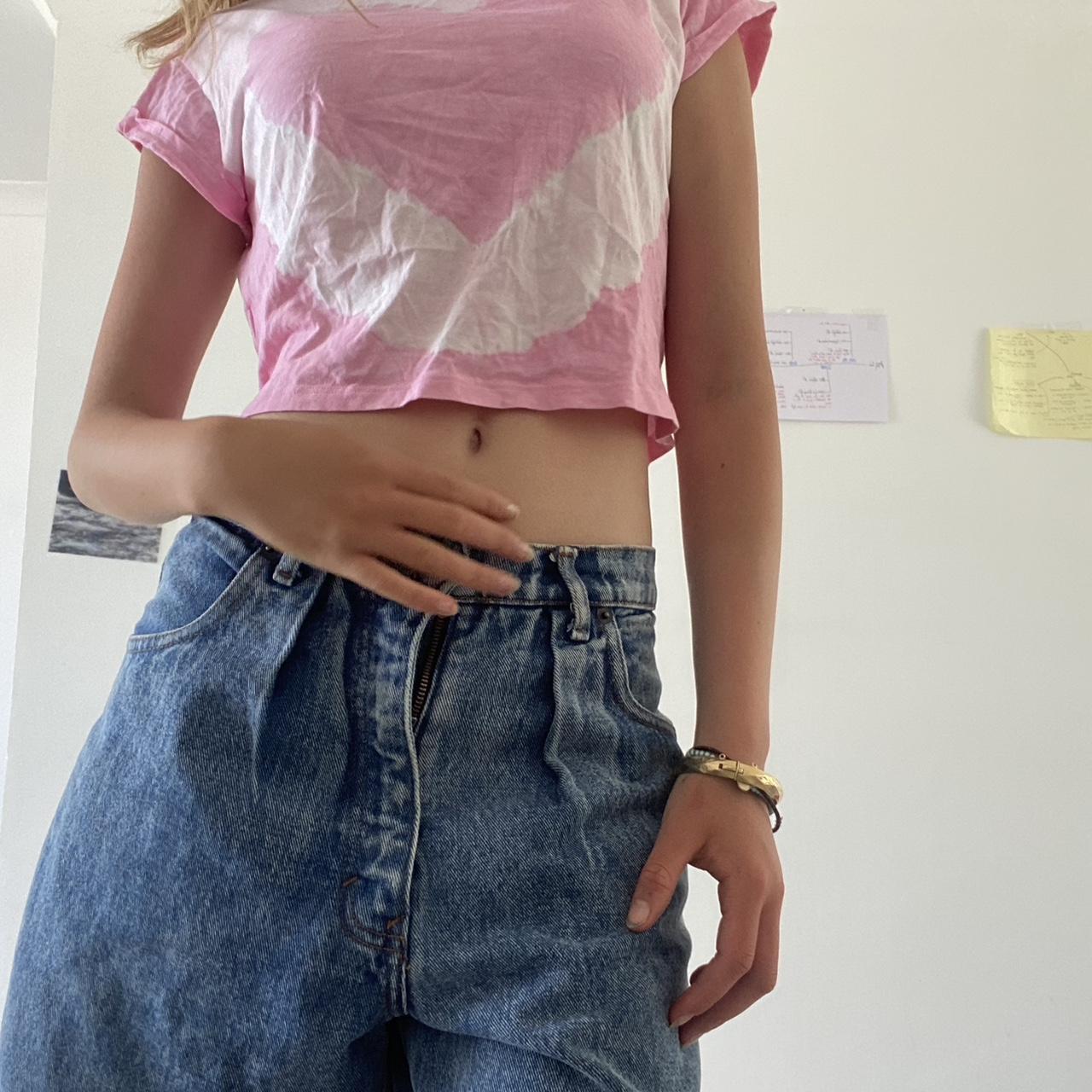 New Look Women's Pink and White Crop-top | Depop