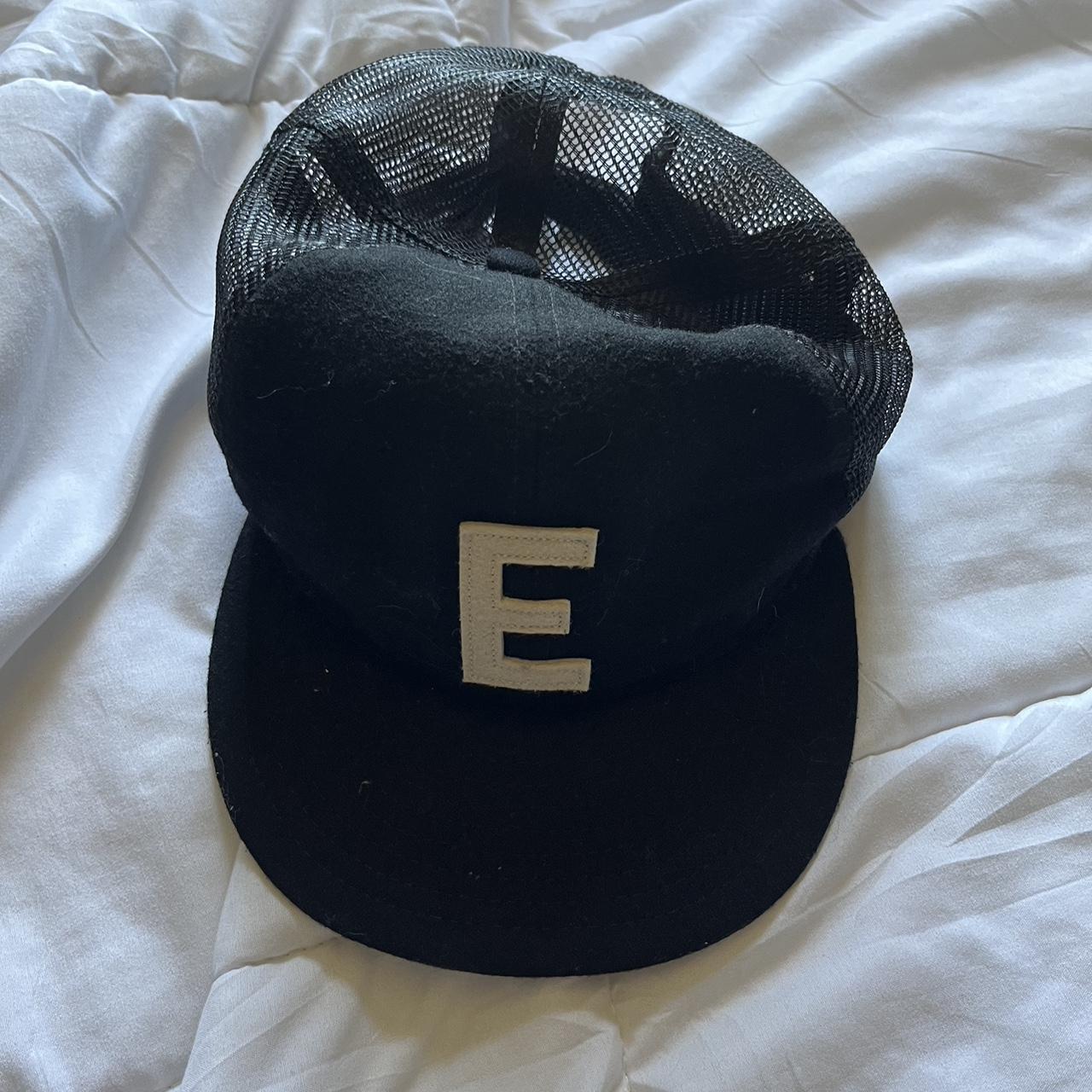 essentials E hat - Depop