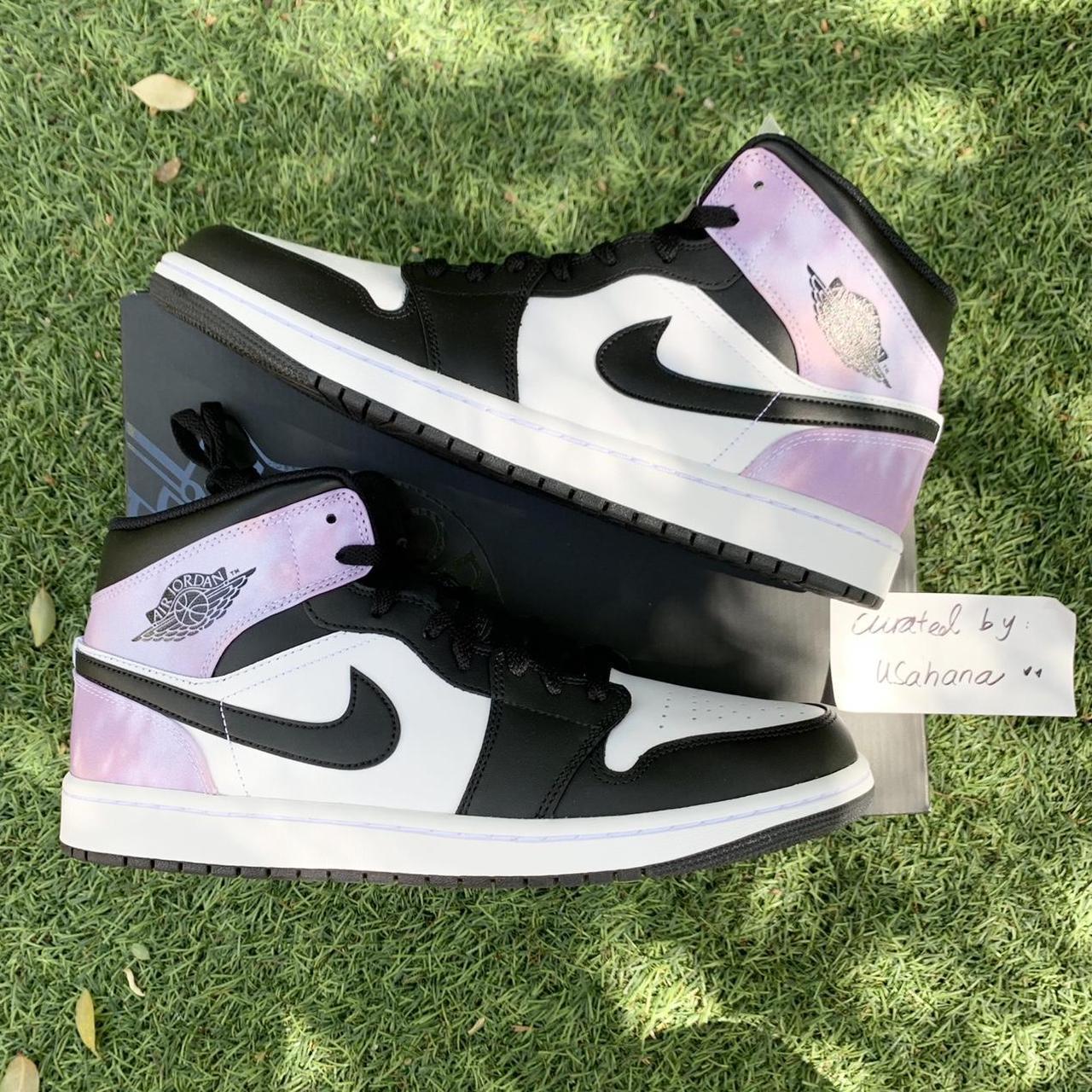 Jordan Men's White and Black Trainers | Depop