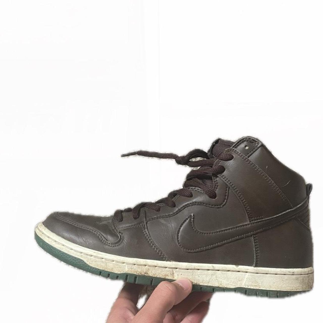 ‘Nike’ Brown dunks highs. 7/10 condition Size 11 - Depop
