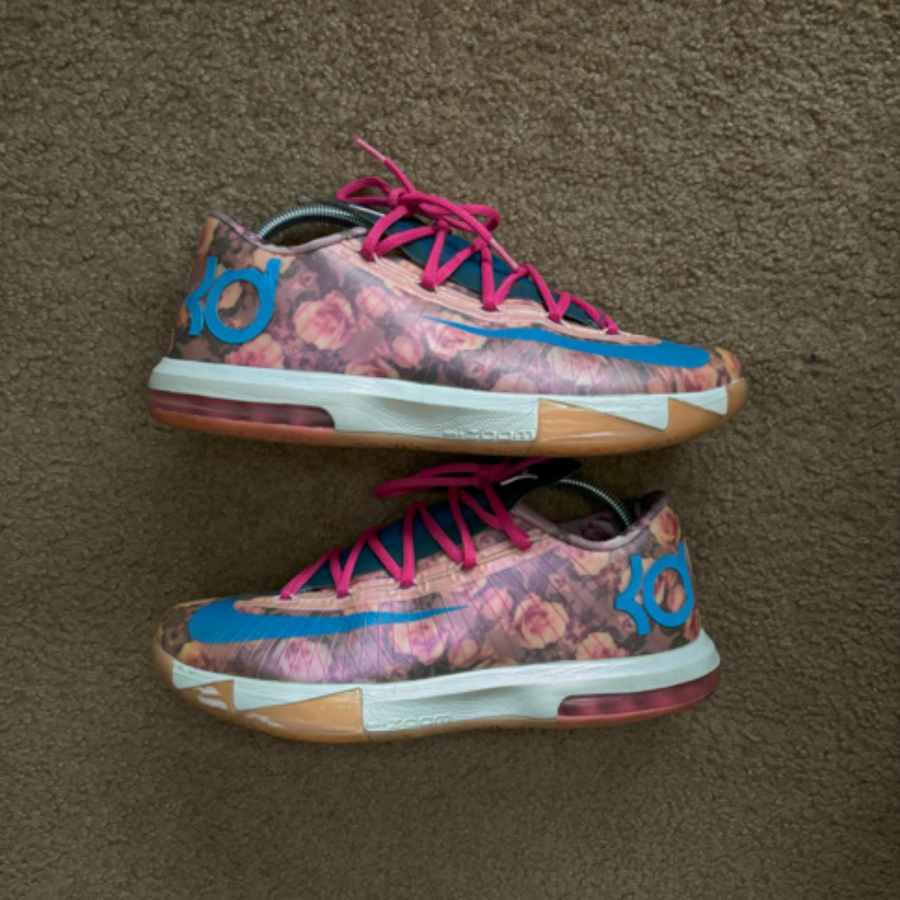 kd 6 aunt pearl size 10M used, look at pics to see... | Depop