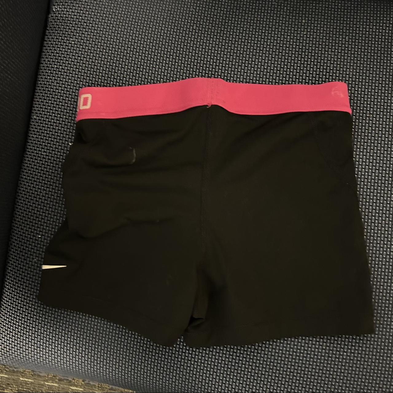 Shorts Nike pro Small fit - Depop