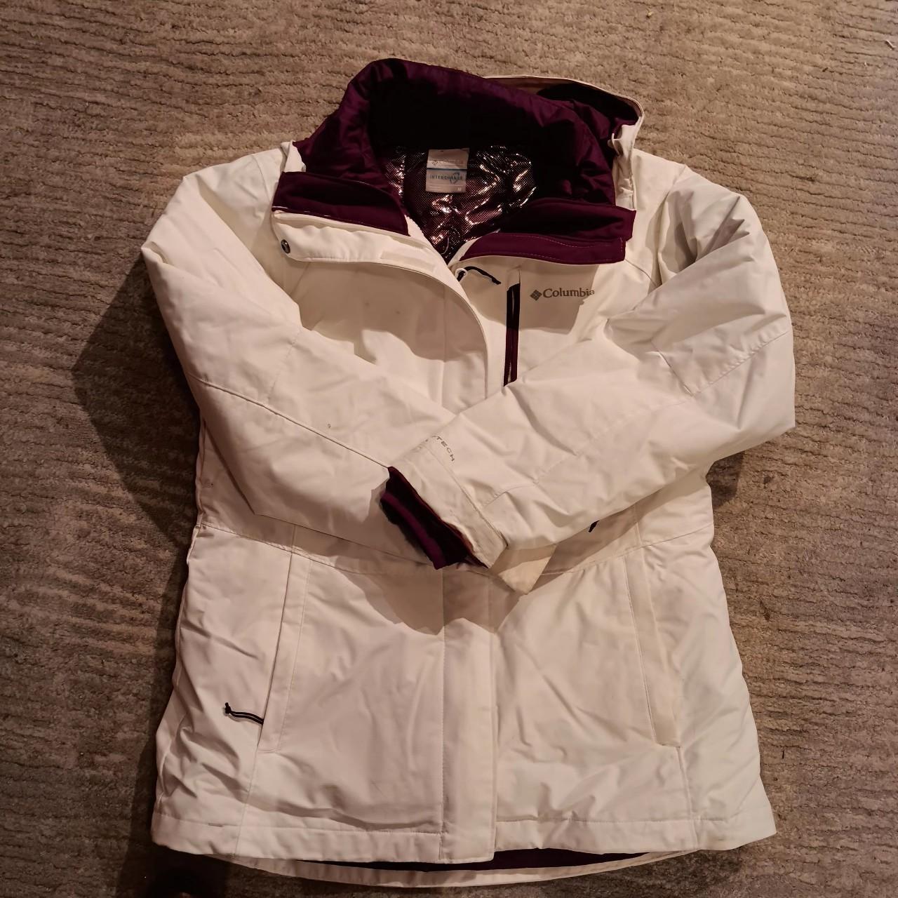White- Columbia ski jacket. SEMI NEW - Depop