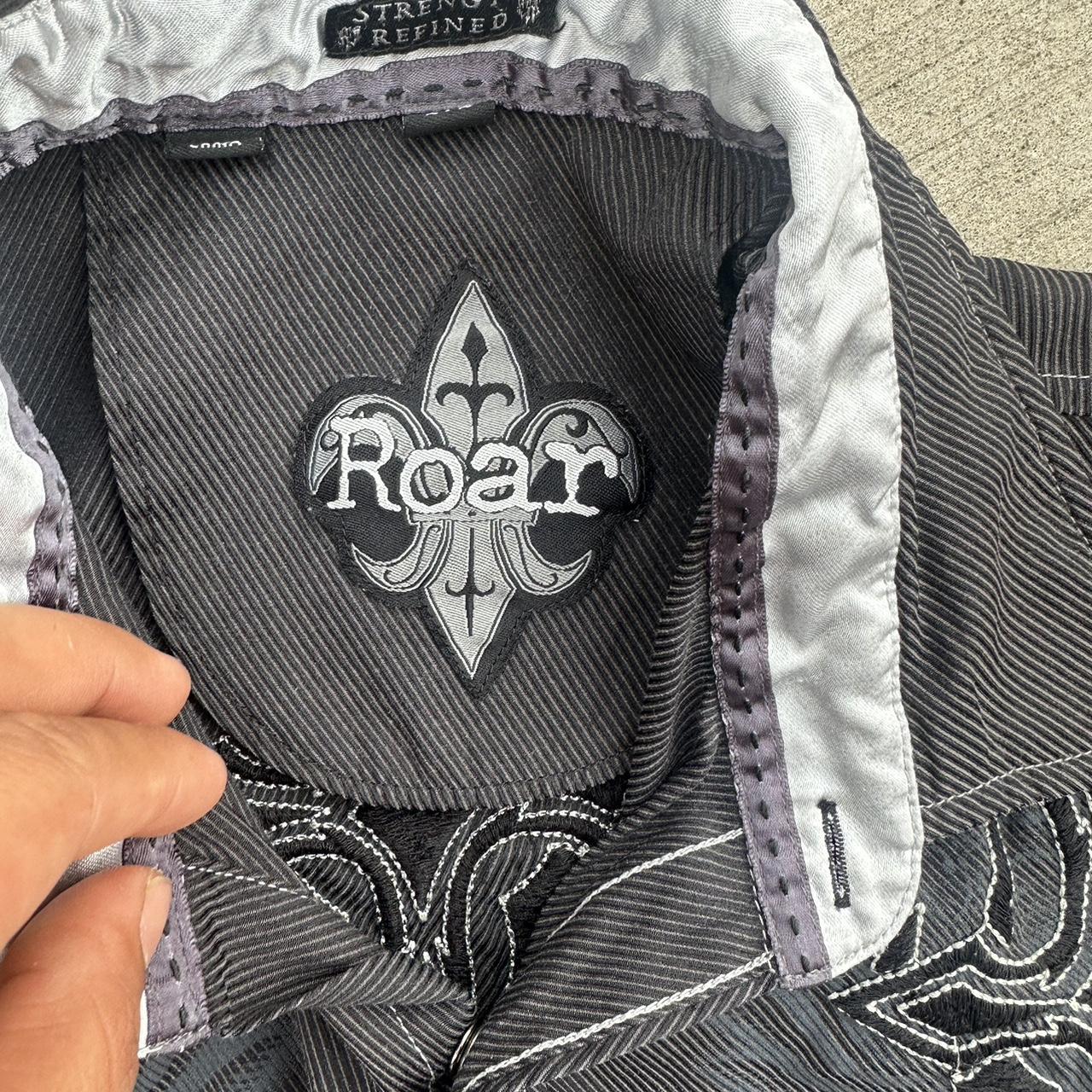 Roar Men’s Black Medium Embroidered Front & Back... - Depop