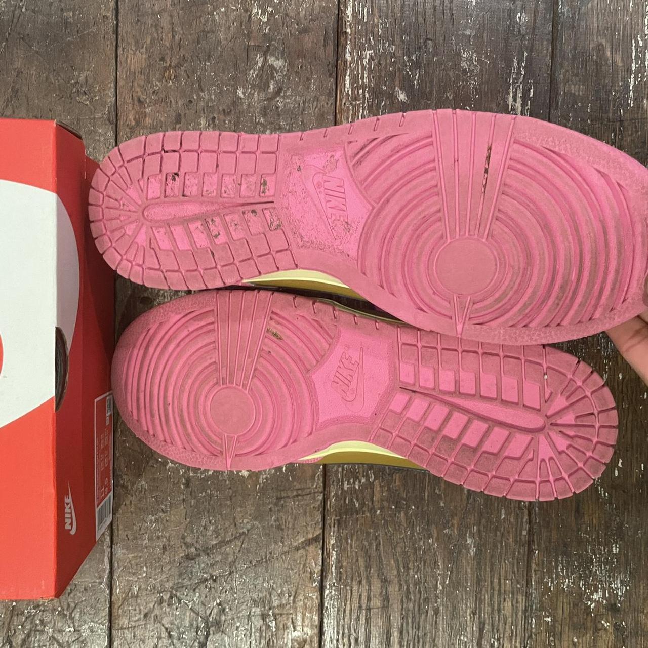 PARIS GLOBAL NIKE DUNKS SIZE 11 WOMEns Worn... - Depop