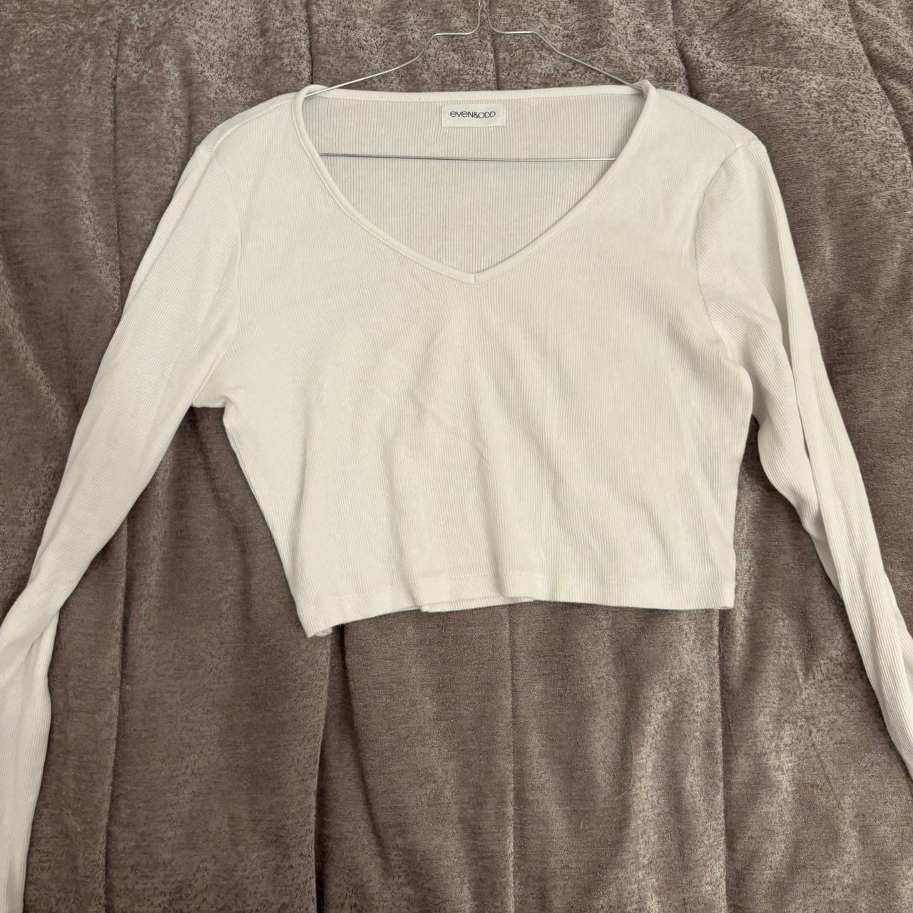 Weißes, langarm Crop-Top - Depop