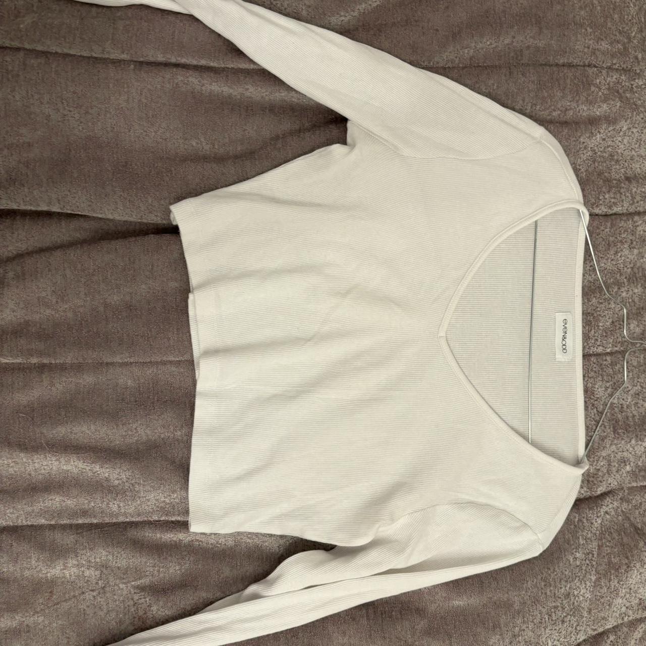 Weißes, langarm Crop-Top - Depop