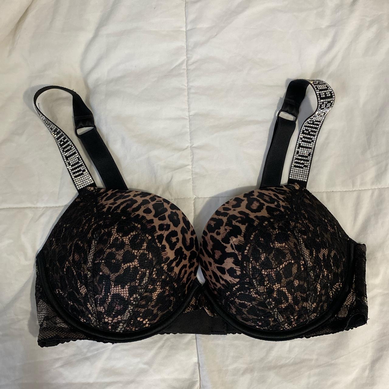 Victoria's Secret Women's Bra | Depop