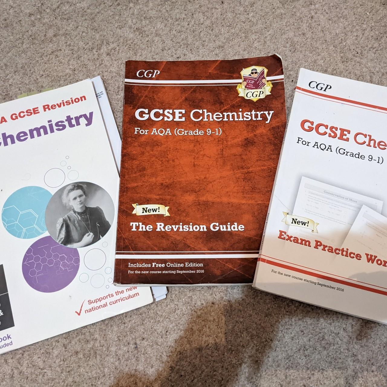3 GCSE AQA chemistry books - revision guide /... - Depop