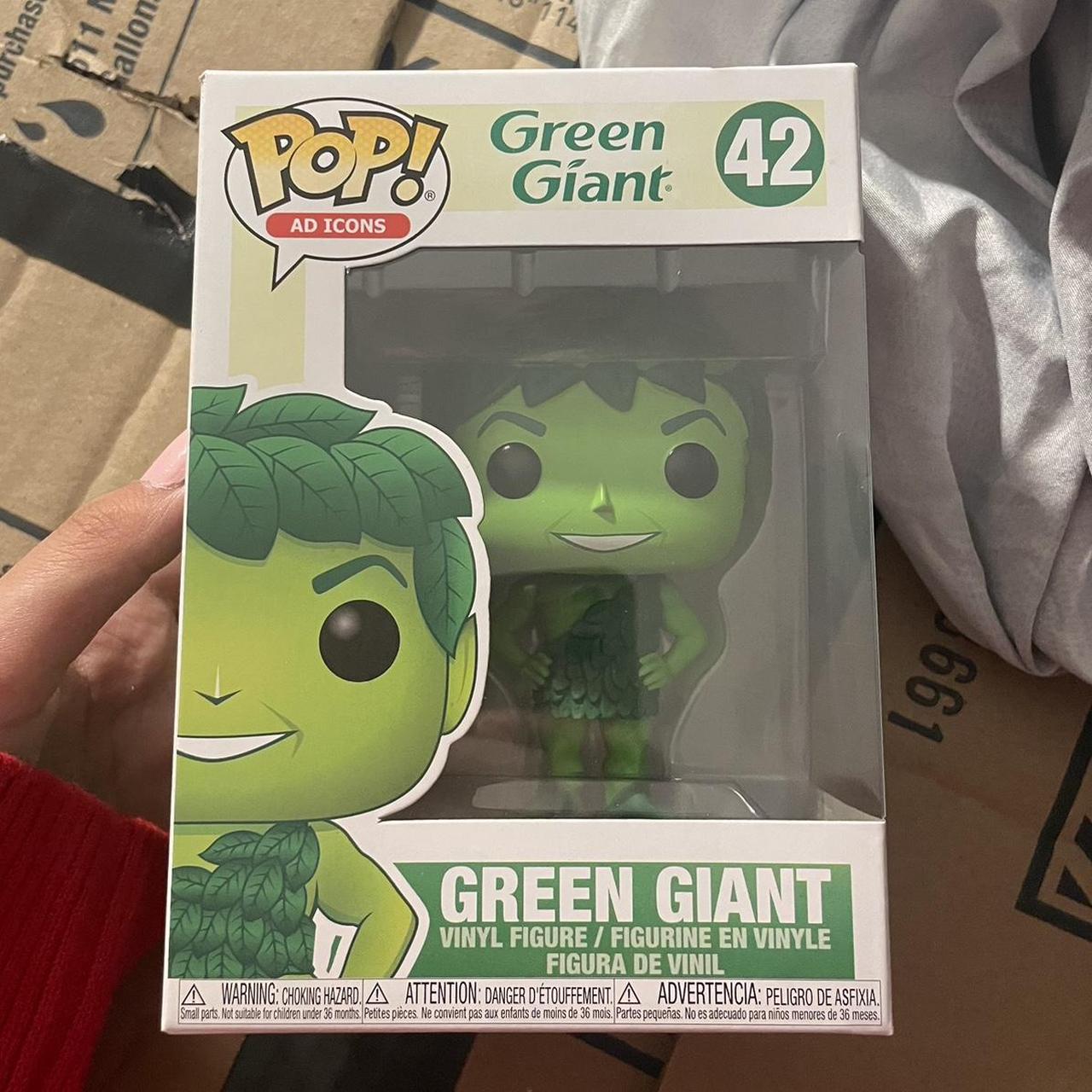 💚 perfect condition boxed green giant pop figure - Depop