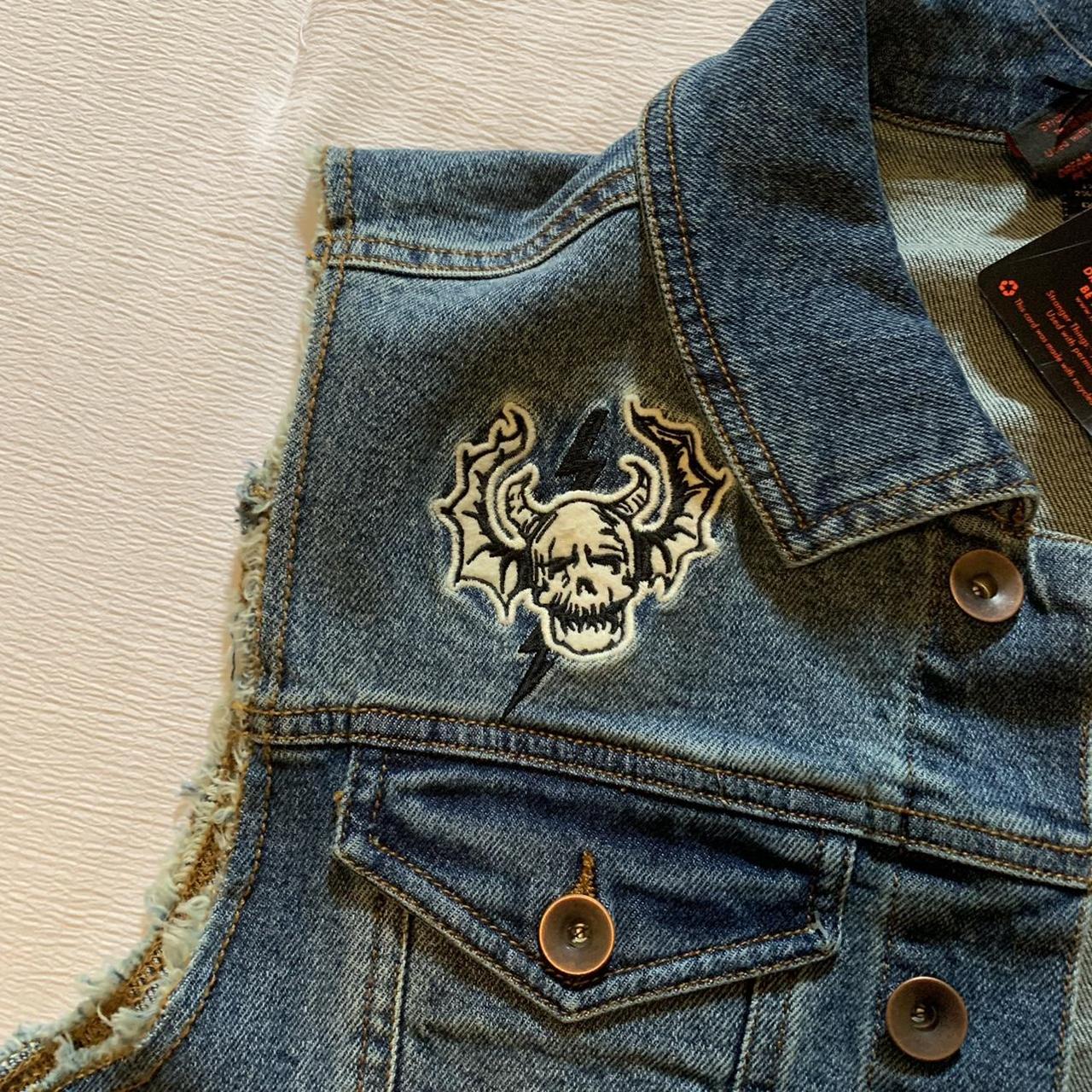 Hot Topic Men's Gilet | Depop