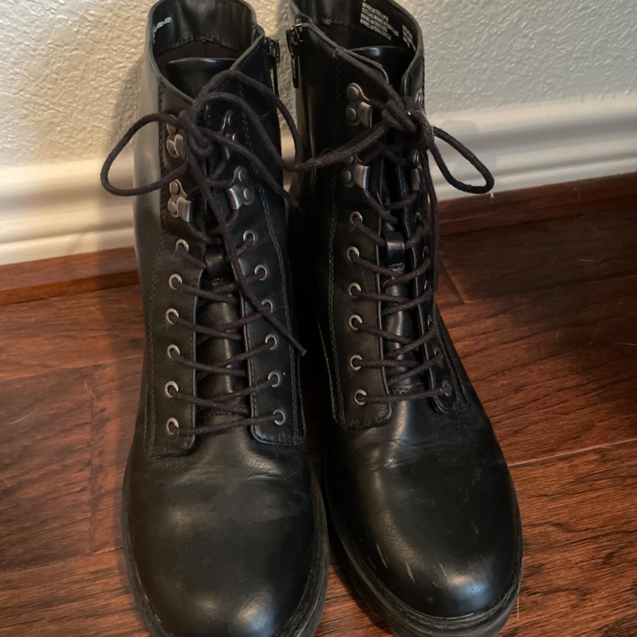 Universal Thread Women's Black Boots | Depop