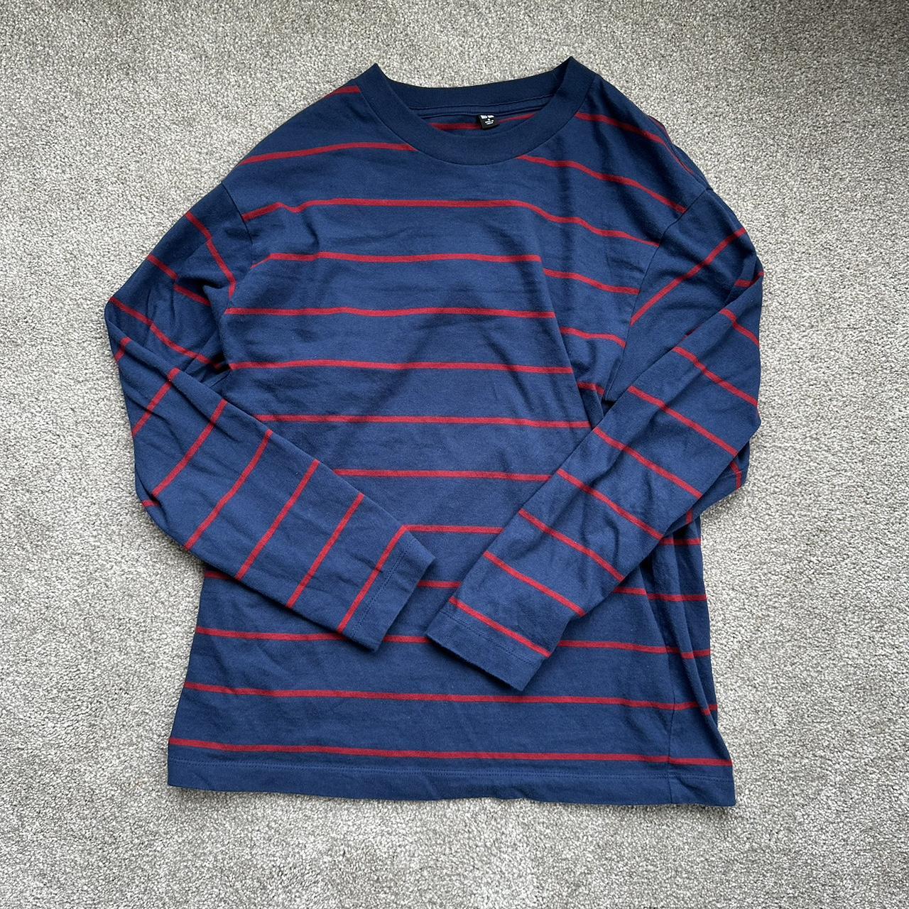 UNIQLO Men's Blue and Red T-shirt | Depop