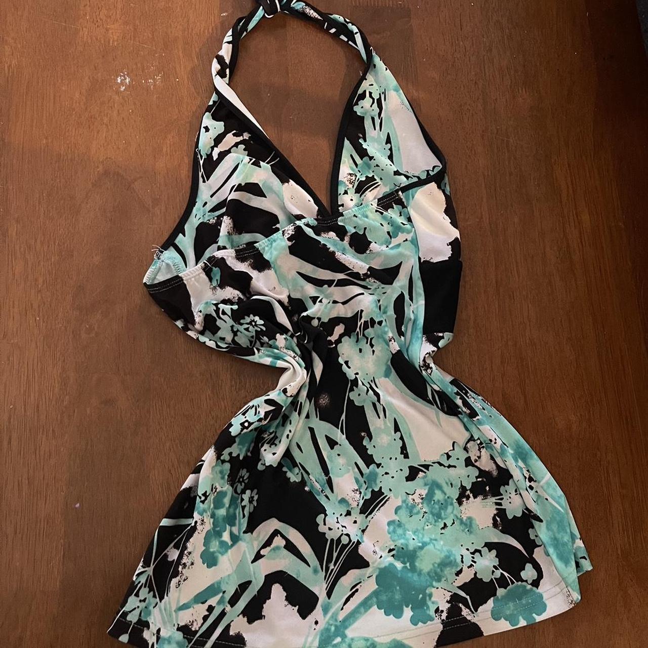 Super cute 2000s flowy halter top. Never worn,... - Depop