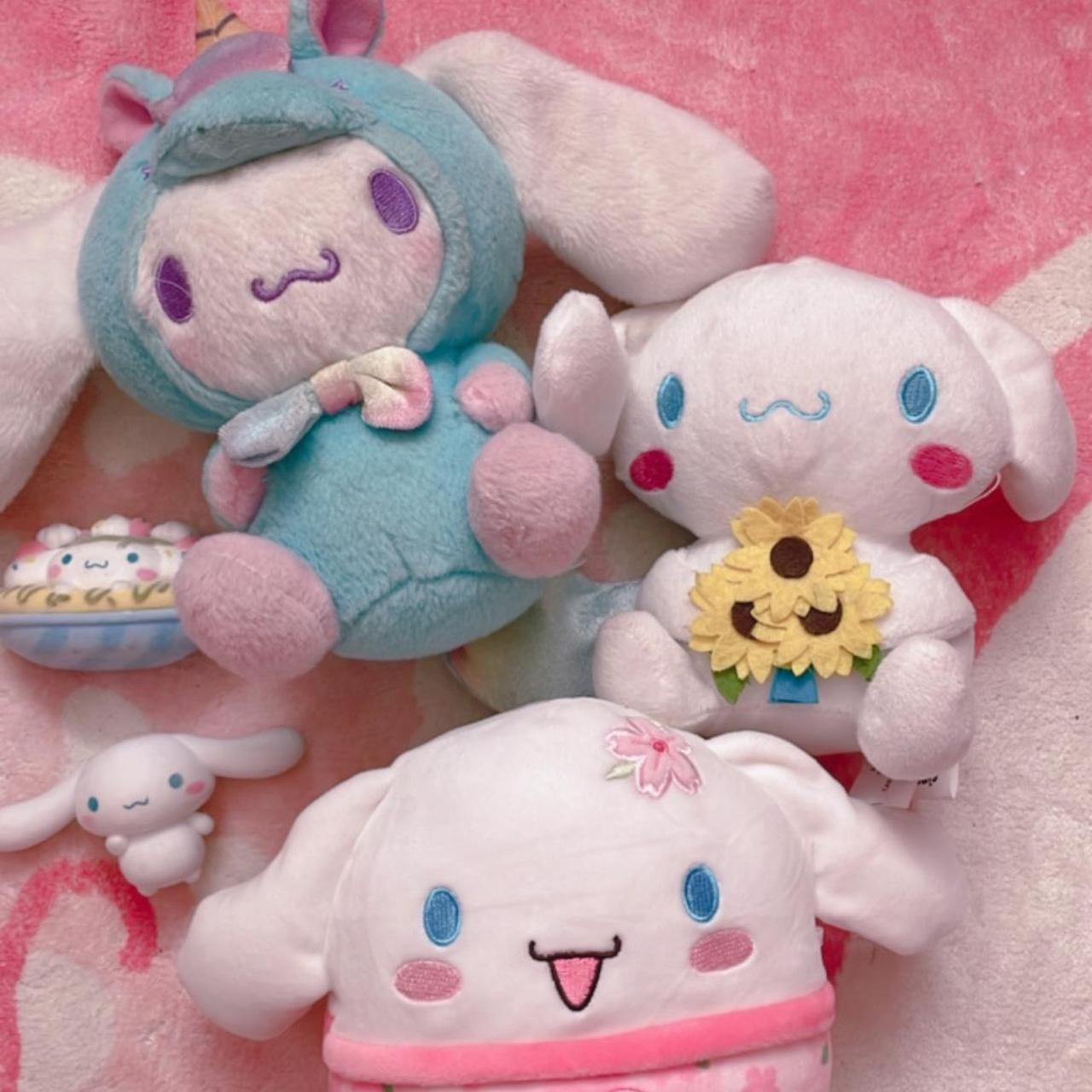 cinnamoroll plush & figure bundle 🤍 the figures may... - Depop