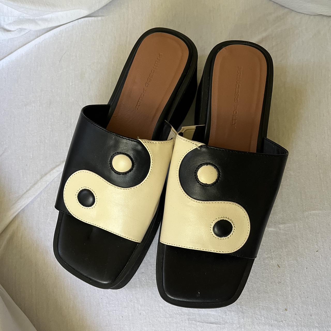 Princess Polly platform yin yang sandals Size 8... - Depop