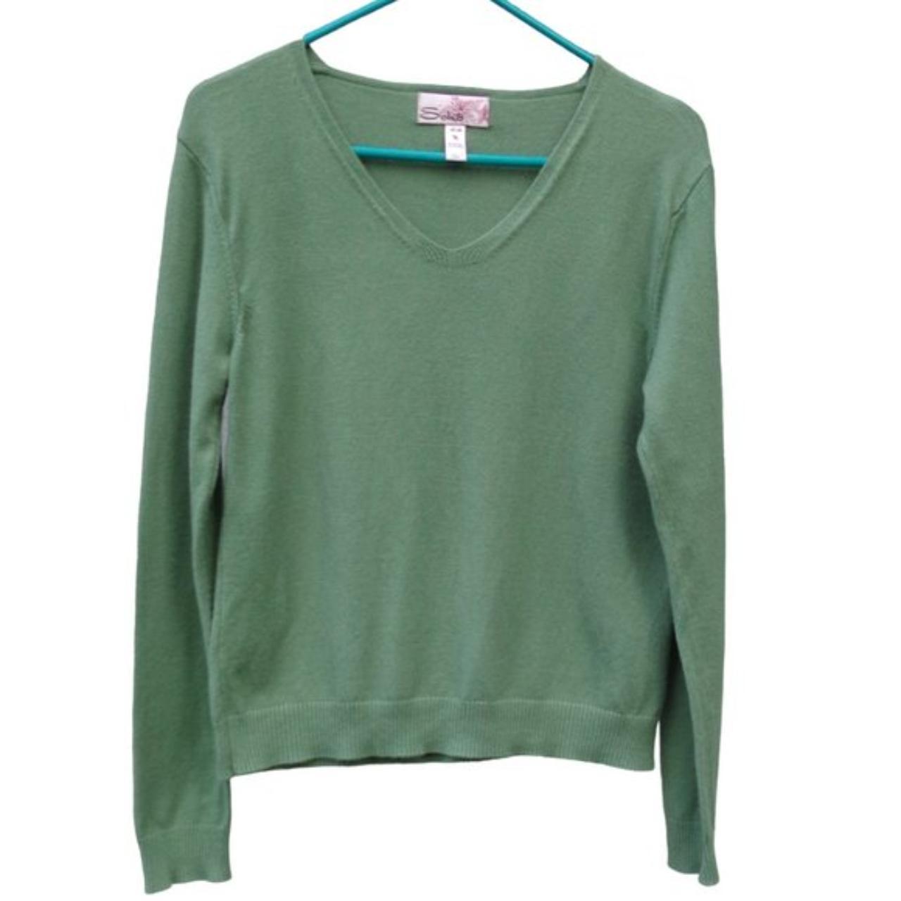 Soho Solid Green V-Neck Pullover Sweater Size 44 M... - Depop