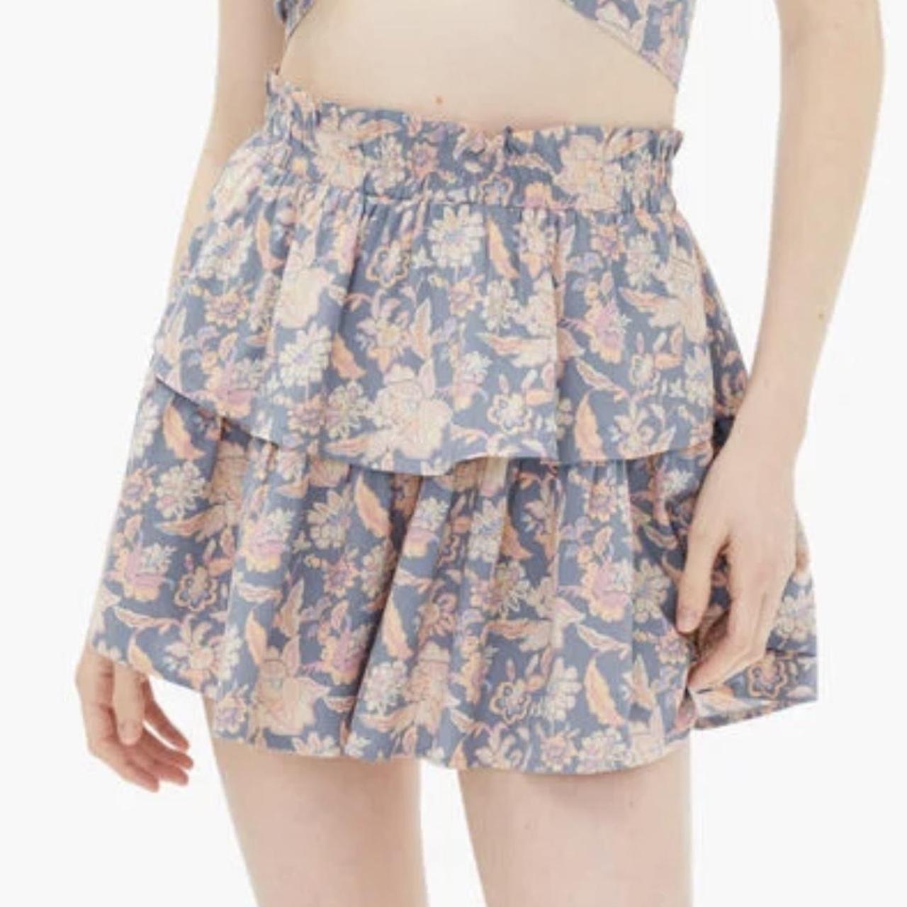 Cute purple-blue floral ruffle mini skirt... - Depop