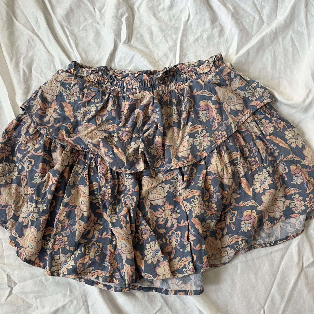 Cute purple-blue floral ruffle mini skirt... - Depop
