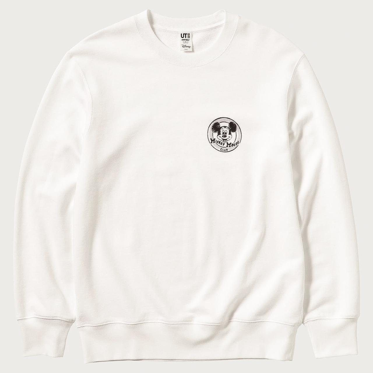 UNIQLO Men's Black and White Sweatshirt | Depop