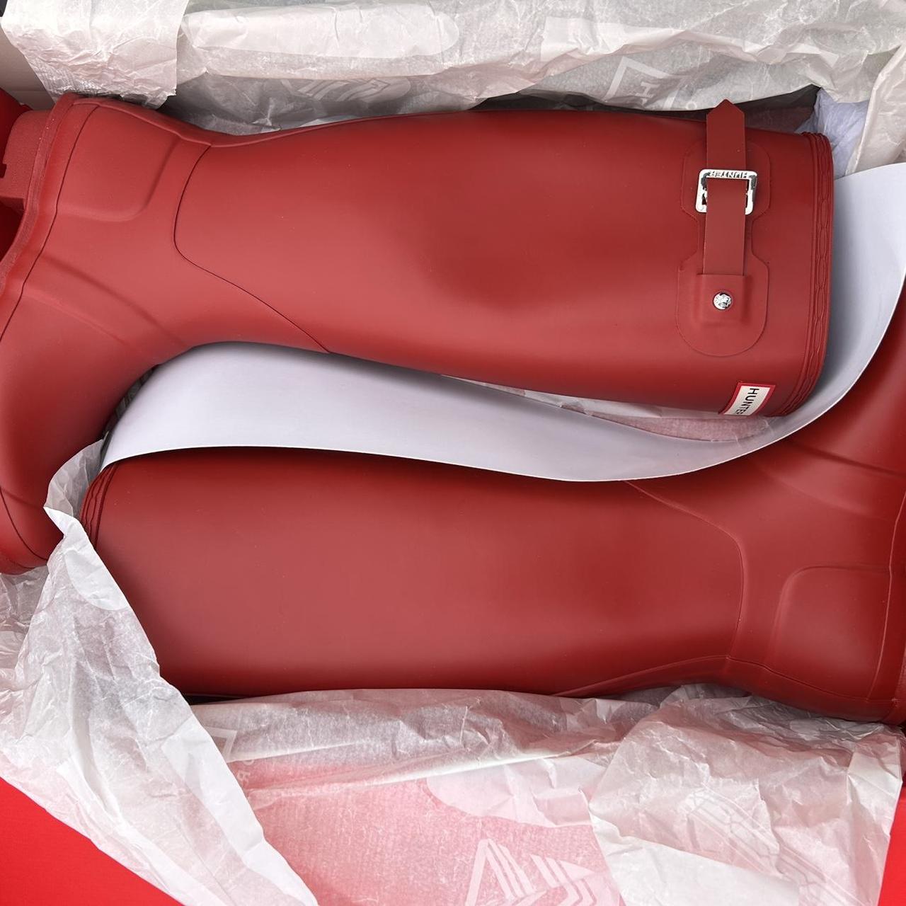 BRAND NEW Hunter boots Size 8 | Depop