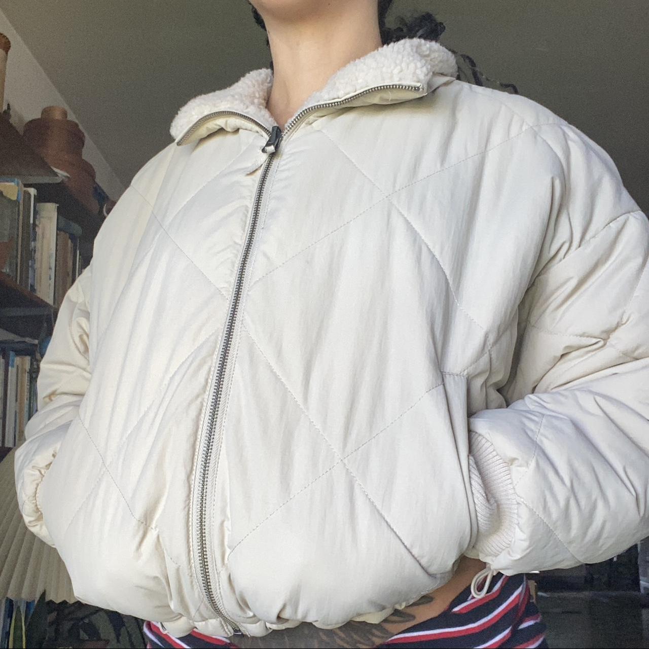 Reversible American eagle puffer jacket. I don’t... - Depop